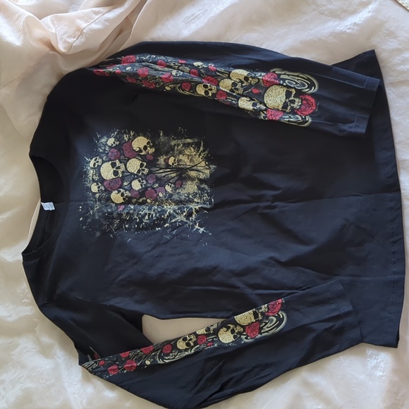 Hot Topic | Tops | Y2k Skull Roses Long Sleeve Shirt Size Large V Neck ...